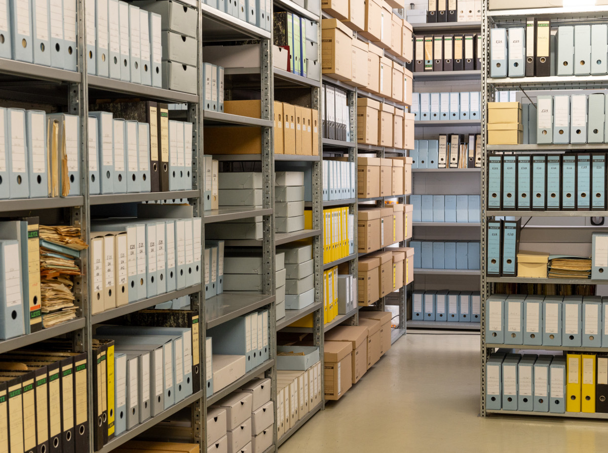 Archive - IGPP Institut für Grenzgebiete der Psychologie und Psychohygiene